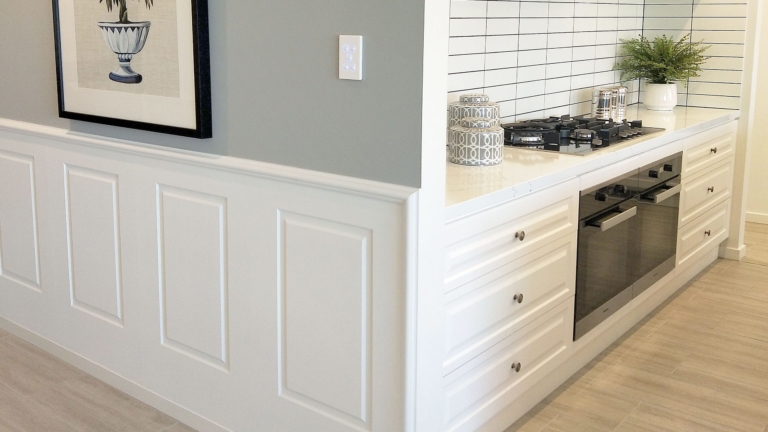Skirting and Architraves – Colonial Wall Linings