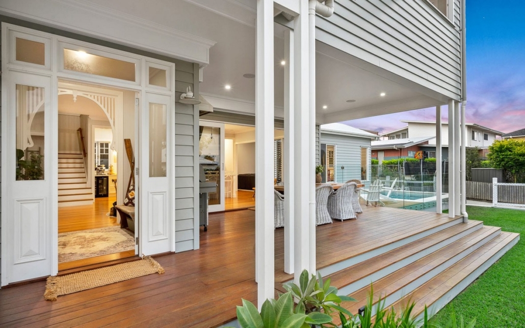 Outdoor Ceiling Panels | External Ceiling Lining